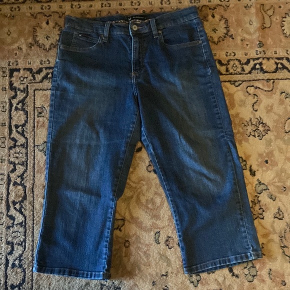 Lee | Jeans | Lee Relaxed Fit Denim Capris | Poshmark